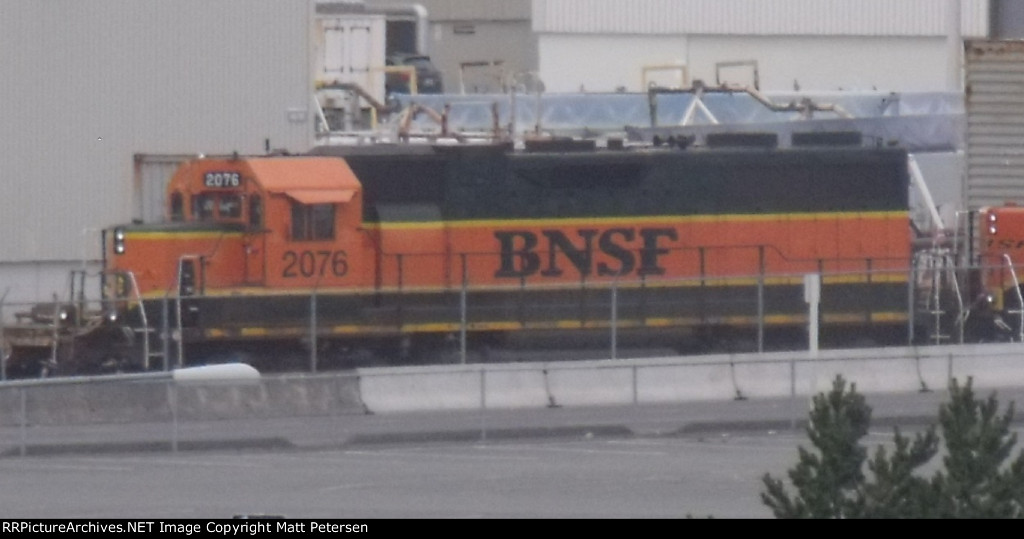 BNSF 2076